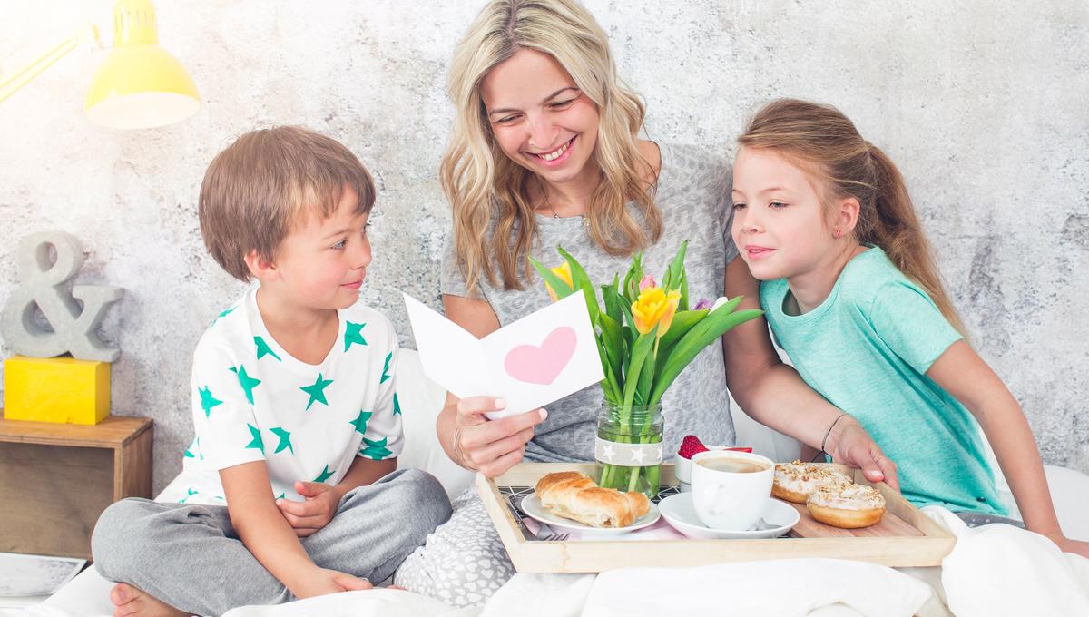 A Top 9-Free Breakfast in Bed for Mom - FoodAllergy.org